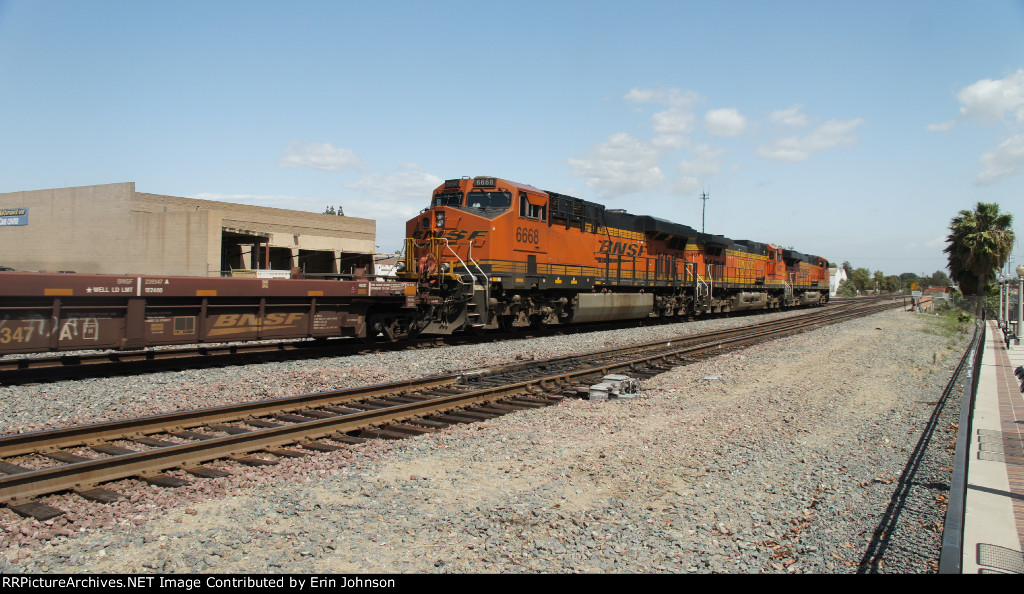 BNSF intermodal through Fullerton